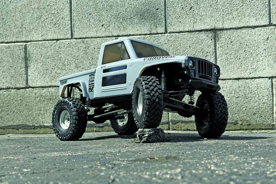 A Retro-Inspired Powerhouse – Riding With Vanquish Products’ VS4-10 ...